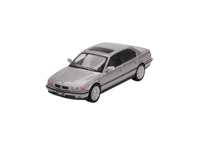 Macheta auto Bmw E38 750 Il Aspen Silver Metallic 2000 1:64 Mini GT ...